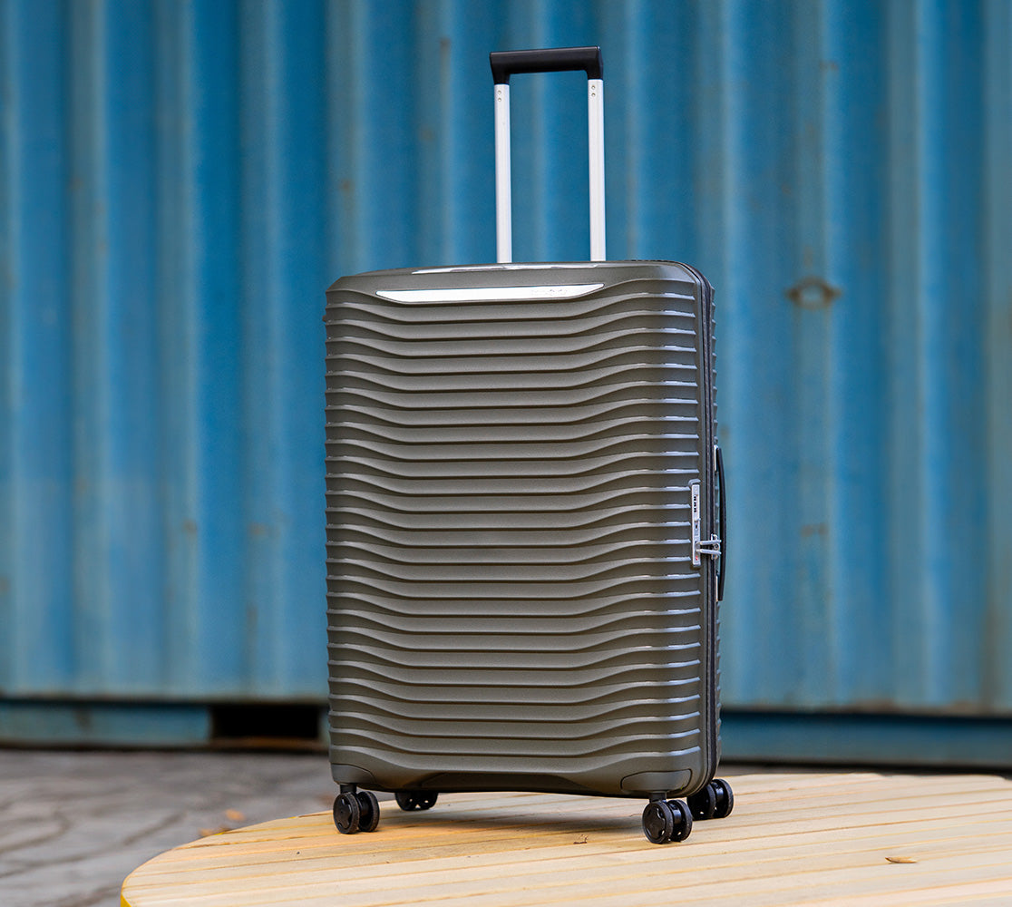 Samsonite Upscape utvidbare kofferter i hardplast 5 års global garati ...